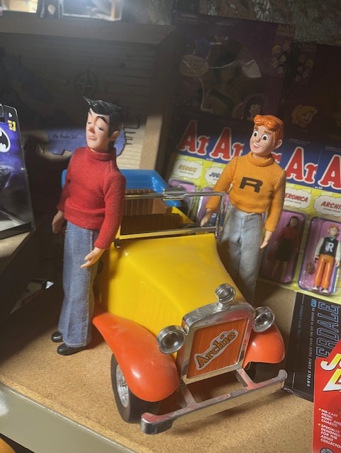 Archie and Jughead with Jalopy - Not Mint